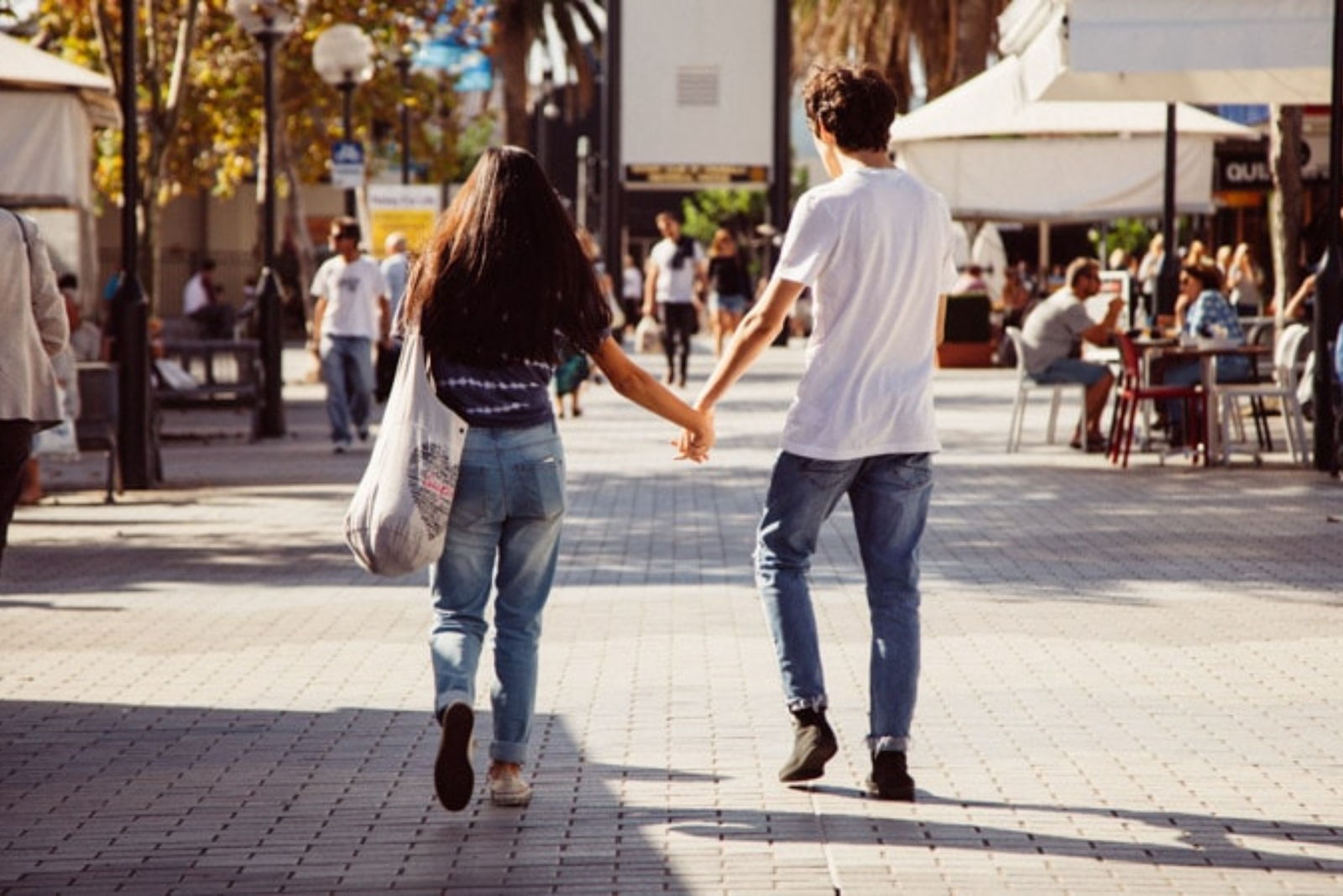Enjoy Life as a Teenager: Tips for Maximizing Happiness